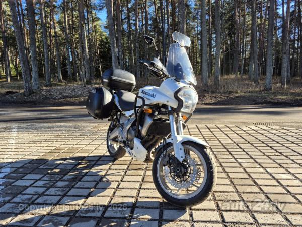White Kawasaki Versys 650 2008 in Elva, with an engine capacity of 0.65 L and mileage of 40 thousand km for 3500 €, photo 11 on AUTOMOTO.COM.LV