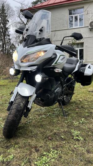 White Kawasaki Versys 650 2018 in Tallinn, with an engine capacity of 0.65 L and mileage of 31 thousand km for 7250 €, photo  on AUTOMOTO.COM.LV
