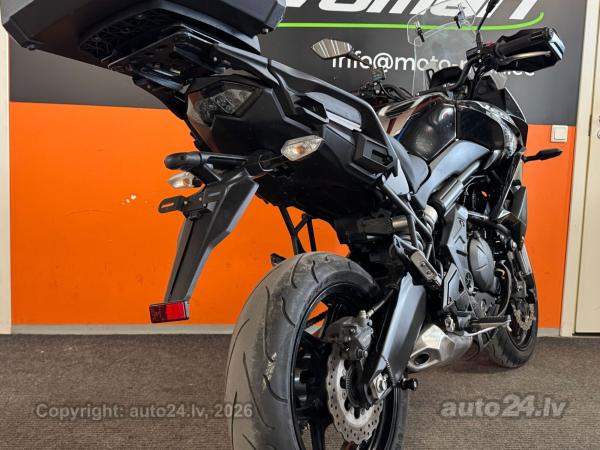 Белый Кавасаки Versys 650 2021 в Тарту, объемом двигателя 0.65 л и пробегом 29 тыс. км за 5990 €, фото 3 на AUTOMOTO.COM.LV