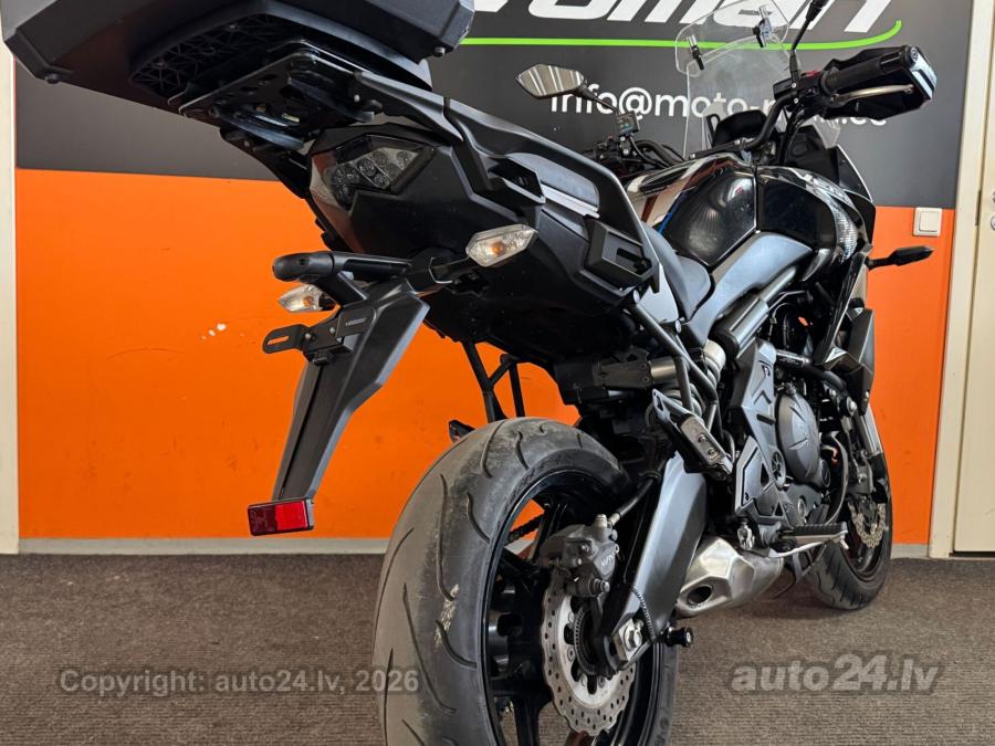 Белый Кавасаки Versys 650 2021 в Тарту, объемом двигателя 0.65 л и пробегом 29 тыс. км за 5990 €, фото 4 на AUTOMOTO.COM.LV