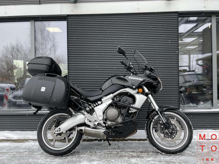 Melns Kawasaki Versys 2007 Rīga, ar dzinēja tilpumu 0.65 L un nobraukumu 53 tūkst. km par 2999 €, foto 5 vietnē AUTOMOTO.COM.LV