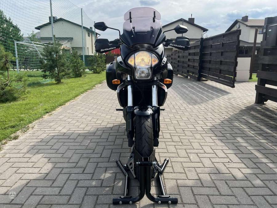 Black Kawasaki Versys 2008 in Vilnius, with an engine capacity of 0.65 L and mileage of 48 thousand km for 2400 €, photo 9 on AUTOMOTO.COM.LV