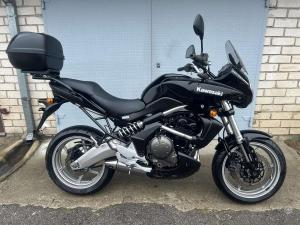 Melns Kawasaki Versys 2008 Birštonas, ar dzinēja tilpumu 0.65 L un nobraukumu 35 tūkst. km par 2999 €, foto 4 vietnē AUTOMOTO.COM.LV