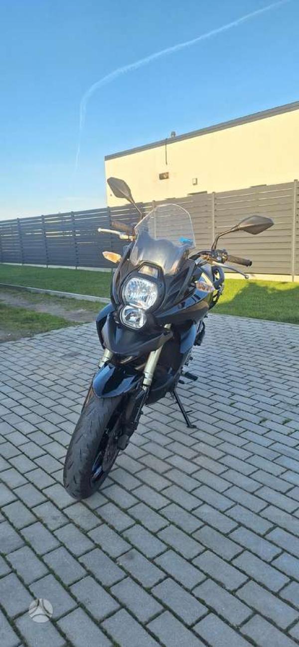 Black Kawasaki Versys 2012 in Klaipeda, with an engine capacity of 0.65 L and mileage of 43 thousand km for 2999 €, photo 4 on AUTOMOTO.COM.LV