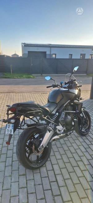 Melns Kawasaki Versys 2012 Klaipėda, ar dzinēja tilpumu 0.65 L un nobraukumu 43 tūkst. km par 2999 €, foto 7 vietnē AUTOMOTO.COM.LV