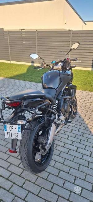 Melns Kawasaki Versys 2012 Klaipėda, ar dzinēja tilpumu 0.65 L un nobraukumu 43 tūkst. km par 2999 €, foto 9 vietnē AUTOMOTO.COM.LV