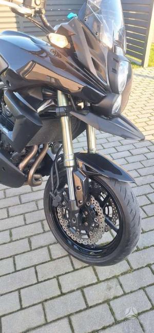 Melns Kawasaki Versys 2012 Klaipėda, ar dzinēja tilpumu 0.65 L un nobraukumu 43 tūkst. km par 2999 €, foto 14 vietnē AUTOMOTO.COM.LV
