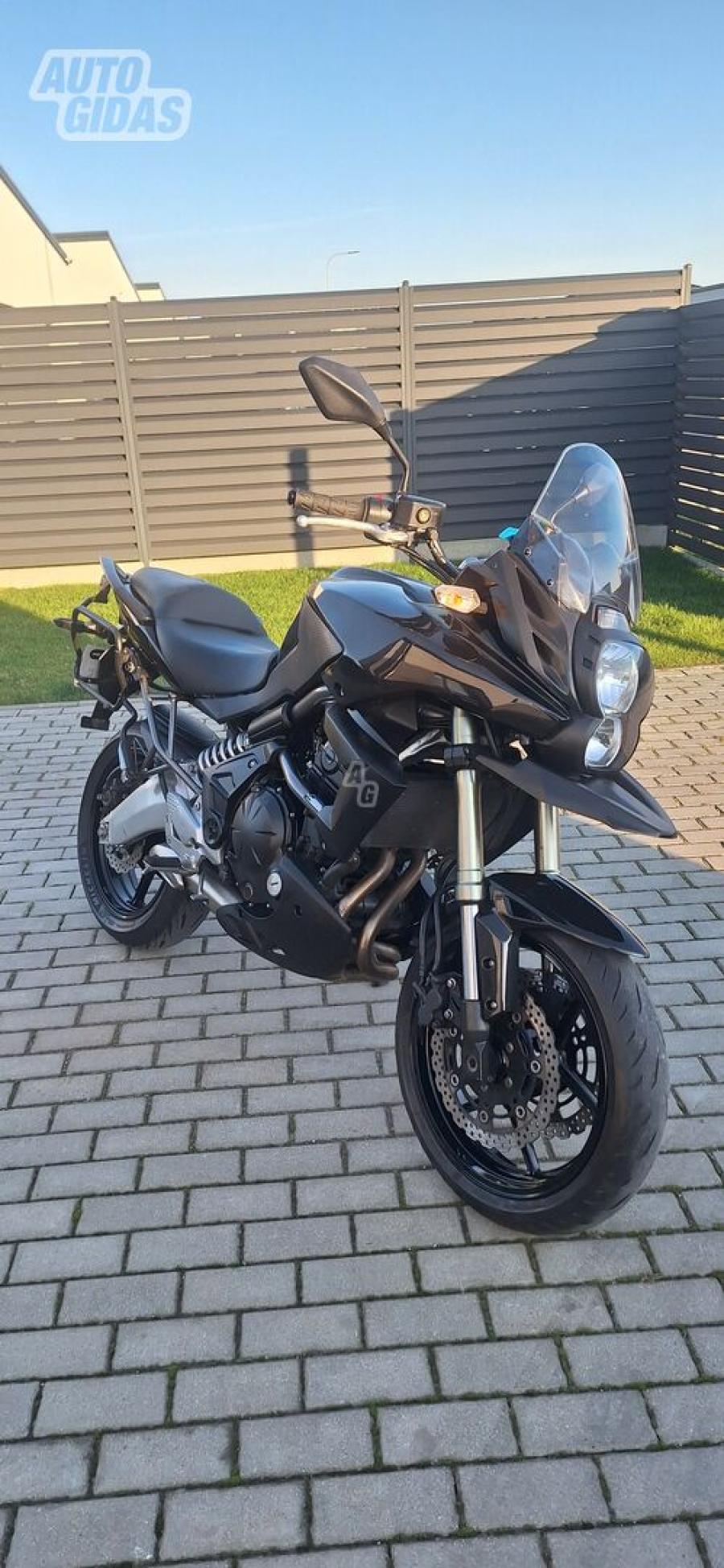 Black Kawasaki Versys 2012 in Klaipeda, with an engine capacity of 0.65 L and mileage of 43 thousand km for 2700 €, photo 1 on AUTOMOTO.COM.LV
