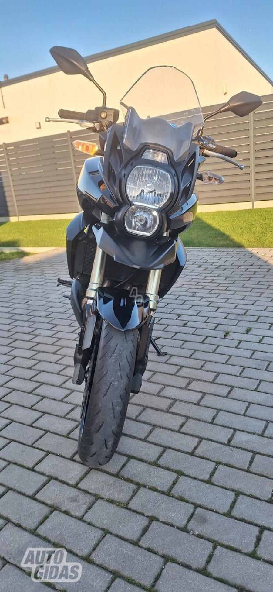 Black Kawasaki Versys 2012 in Klaipeda, with an engine capacity of 0.65 L and mileage of 43 thousand km for 2700 €, photo 3 on AUTOMOTO.COM.LV