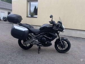 Black Kawasaki Versys 2012 in Kursenai, with an engine capacity of 0.65 L and mileage of 47 thousand km for 3400 €, photo 9 on AUTOMOTO.COM.LV