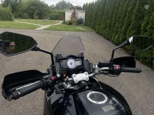 Black Kawasaki Versys 2012 in Kursenai, with an engine capacity of 0.65 L and mileage of 47 thousand km for 3400 €, photo 10 on AUTOMOTO.COM.LV