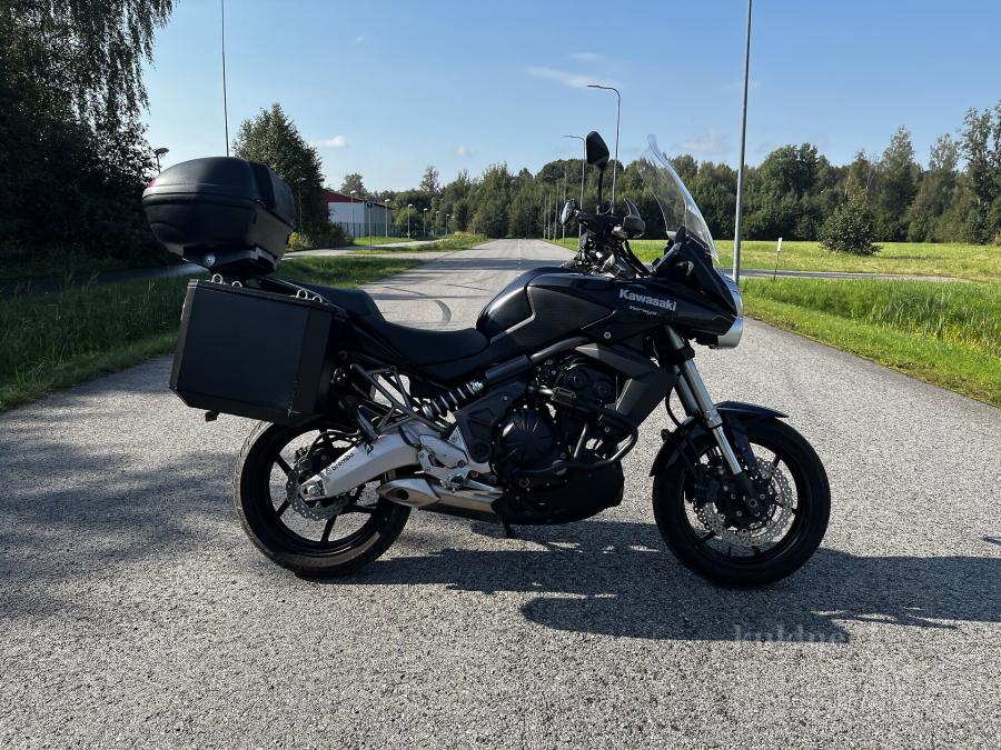 Melns Kawasaki Versys 2013 Pērnava, ar dzinēja tilpumu 0.00 L un nobraukumu 48 tūkst. km par 3750 €, foto 2 vietnē AUTOMOTO.COM.LV