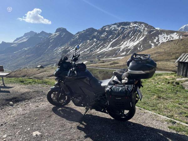 Melns Kawasaki Versys 2015 Kauņa, ar dzinēja tilpumu 1.04 L un nobraukumu 53 tūkst. km par 7000 €, foto 2 vietnē AUTOMOTO.COM.LV