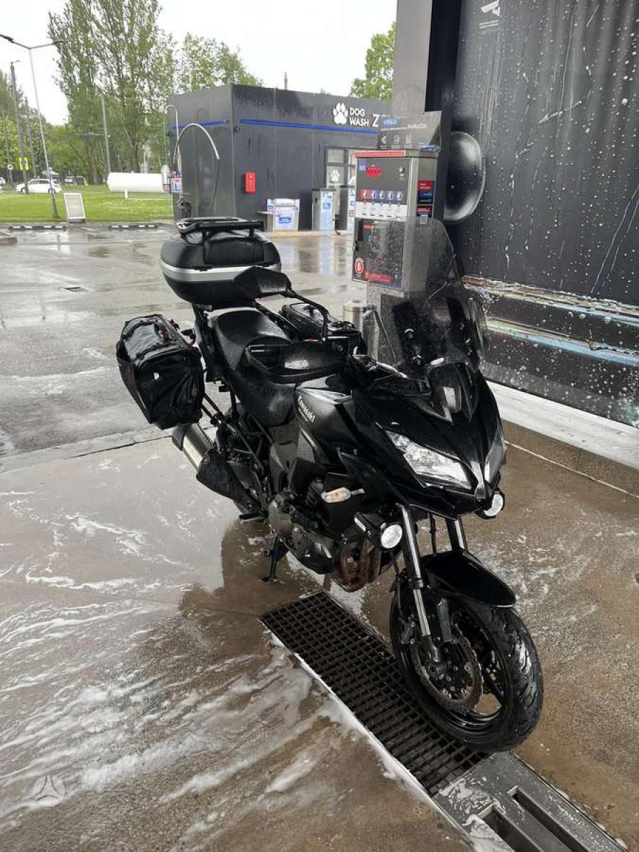 Черный Кавасаки Versys 2015 в Каунас, объемом двигателя 1.04 л и пробегом 53 тыс. км за 7000 €, фото 4 на AUTOMOTO.COM.LV