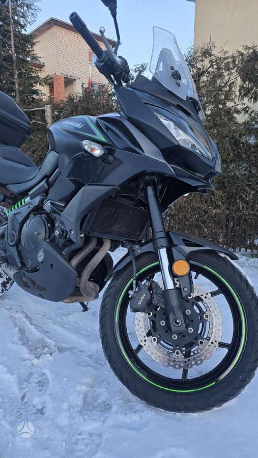 Melns Kawasaki Versys 2017 Kauņa, ar dzinēja tilpumu 0.65 L un nobraukumu 57 tūkst. km par 4400 €, foto 3 vietnē AUTOMOTO.COM.LV