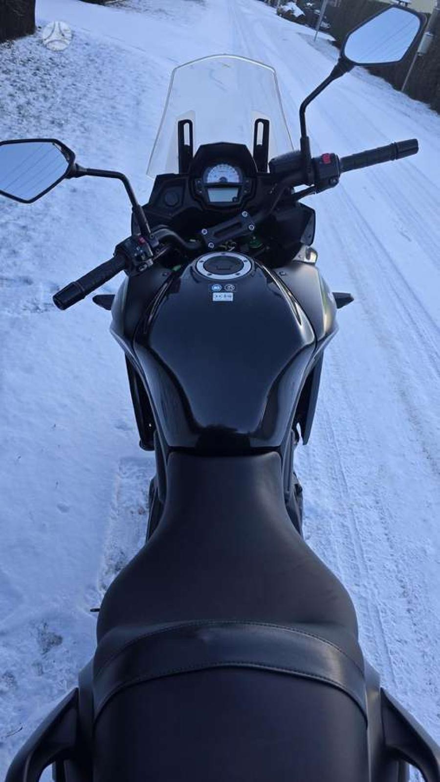 Melns Kawasaki Versys 2017 Kauņa, ar dzinēja tilpumu 0.65 L un nobraukumu 57 tūkst. km par 4400 €, foto 13 vietnē AUTOMOTO.COM.LV
