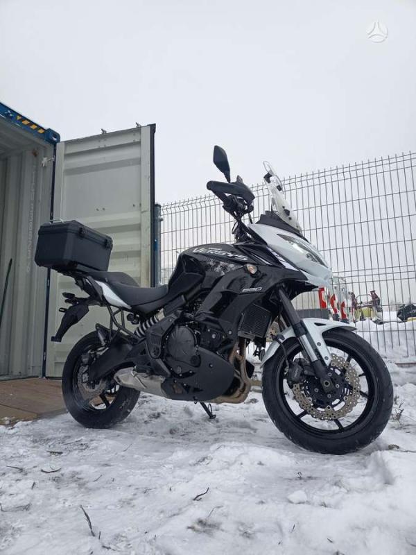 Melns Kawasaki Versys 2021 Kauņa, ar dzinēja tilpumu 0.65 L un nobraukumu 29 tūkst. km par 4999 €, foto 6 vietnē AUTOMOTO.COM.LV