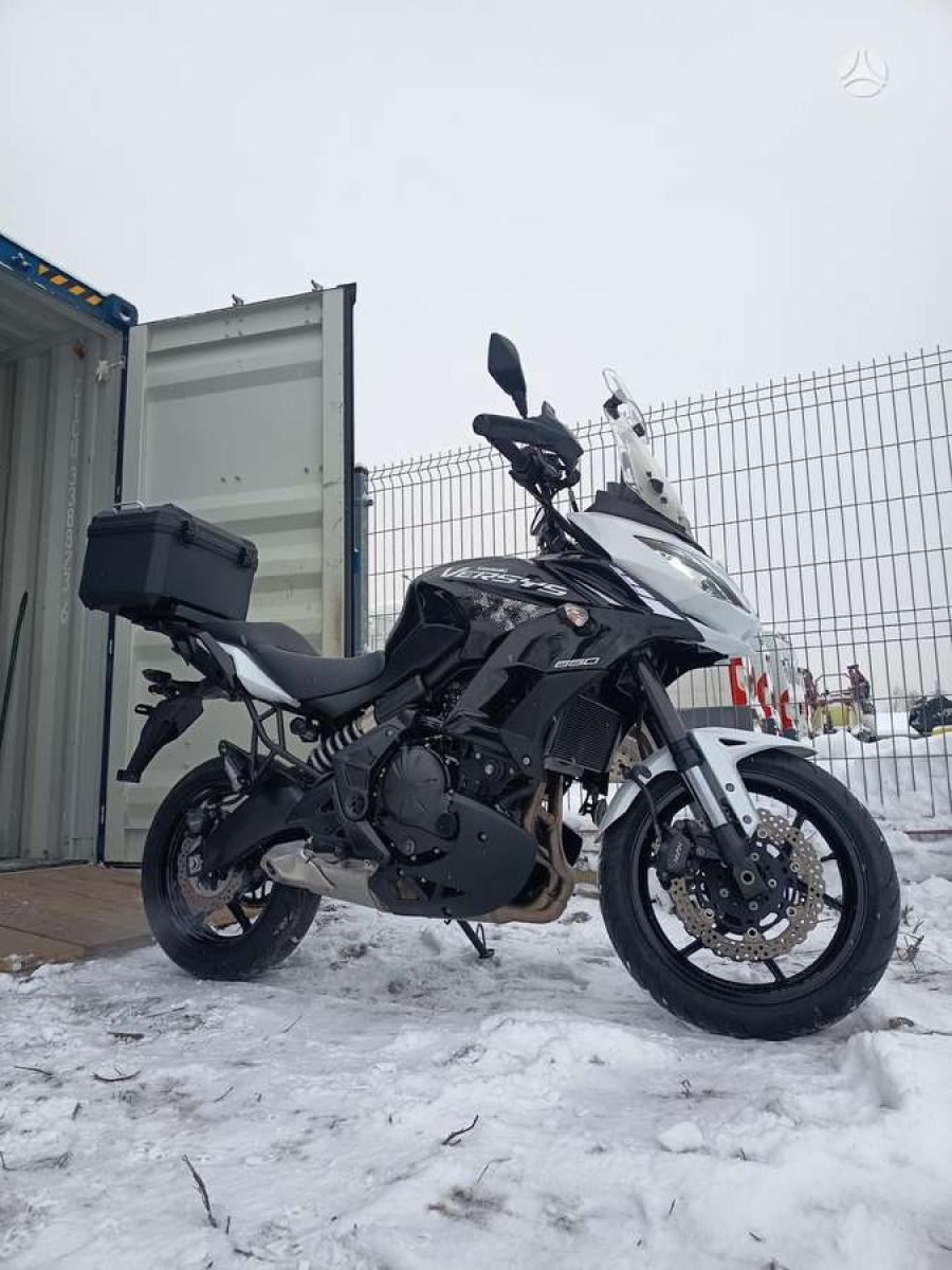 Melns Kawasaki Versys 2021 Kauņa, ar dzinēja tilpumu 0.65 L un nobraukumu 29 tūkst. km par 4999 €, foto 6 vietnē AUTOMOTO.COM.LV