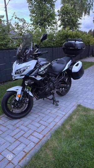 Черный Кавасаки Versys 2021 в Каунас, объемом двигателя 0.65 л и пробегом 47 тыс. км за 5700 €, фото  на AUTOMOTO.COM.LV