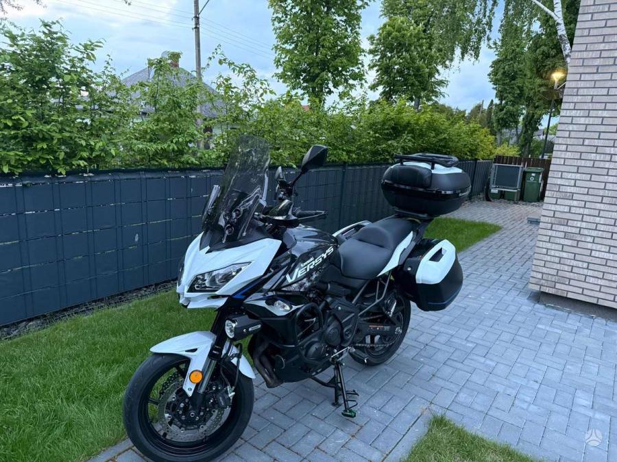 Melns Kawasaki Versys 2021 Kauņa, ar dzinēja tilpumu 0.65 L un nobraukumu 47 tūkst. km par 5700 €, foto 6 vietnē AUTOMOTO.COM.LV