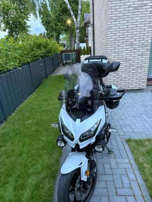 Melns Kawasaki Versys 2021 Kauņa, ar dzinēja tilpumu 0.65 L un nobraukumu 47 tūkst. km par 5700 €, foto 7 vietnē AUTOMOTO.COM.LV