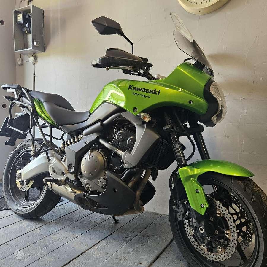 Green Kawasaki Versys 2008 in Kelme, with an engine capacity of 0.65 L and mileage of 43 thousand km for 2500 €, photo 1 on AUTOMOTO.COM.LV