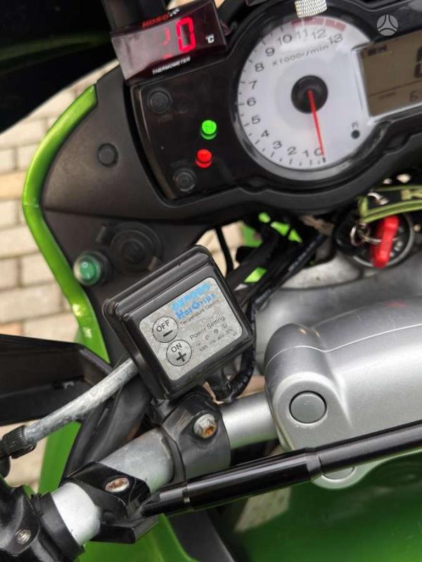 Zaļš Kawasaki Versys 2008 Klaipėda, ar dzinēja tilpumu 0.65 L un nobraukumu 36 tūkst. km par 2800 €, foto 4 vietnē AUTOMOTO.COM.LV