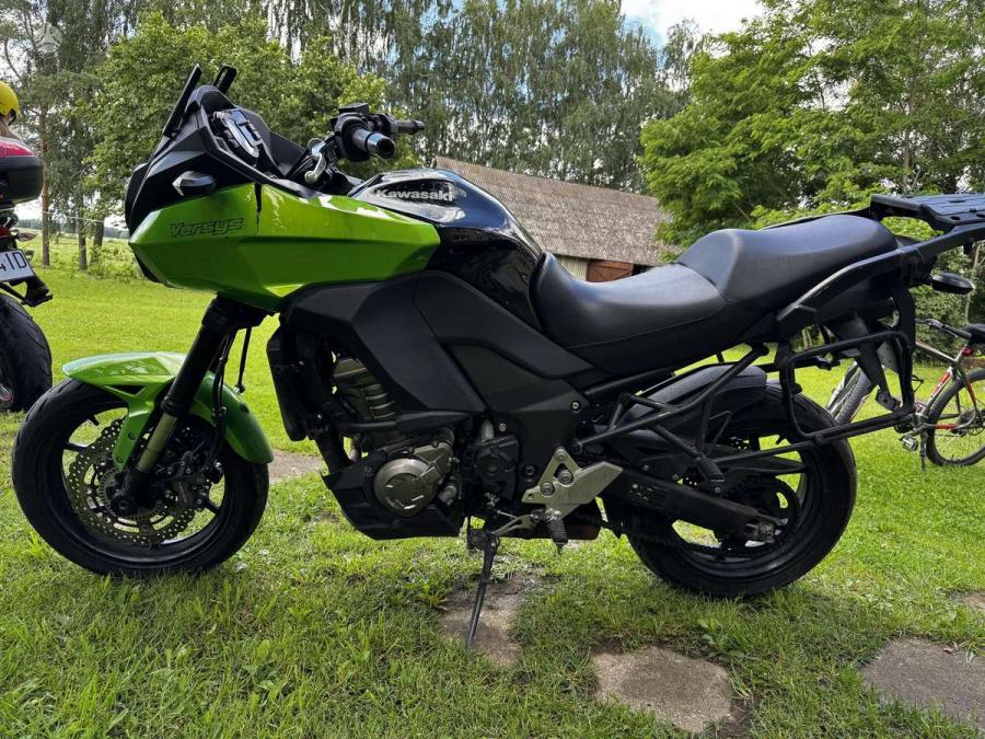 Zaļš Kawasaki Versys 2014 Biržai, ar dzinēja tilpumu 1.04 L un nobraukumu 56 tūkst. km par 3300 €, foto 1 vietnē AUTOMOTO.COM.LV