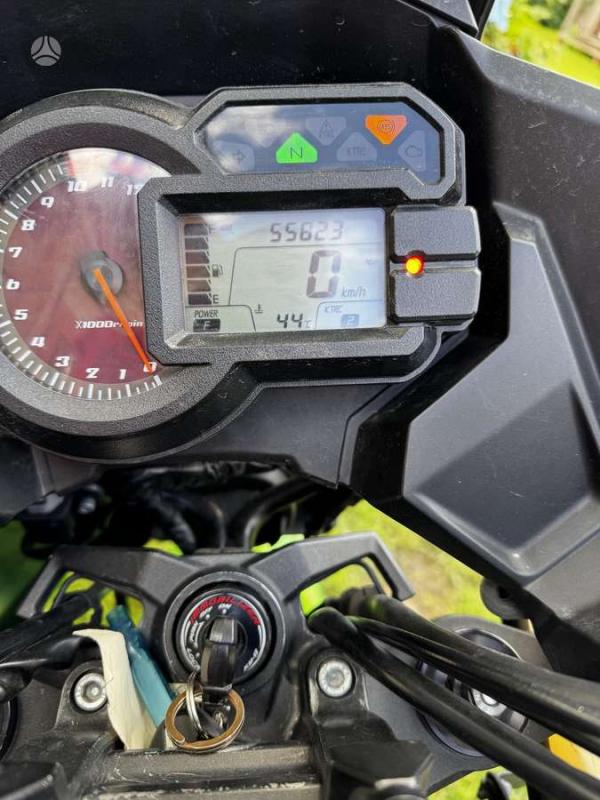 Green Kawasaki Versys 2014 in Birzai, with an engine capacity of 1.04 L and mileage of 56 thousand km for 3300 €, photo 3 on AUTOMOTO.COM.LV