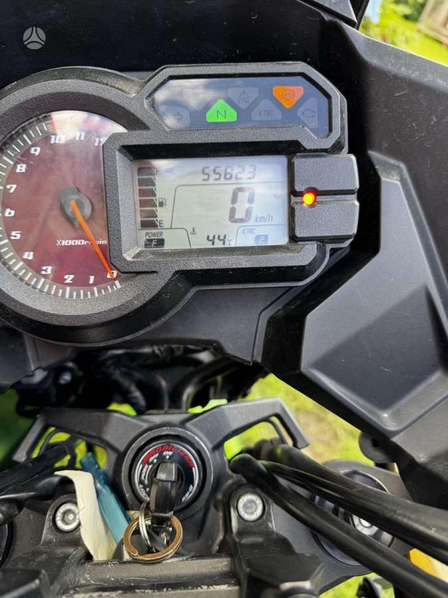 Zaļš Kawasaki Versys 2014 Biržai, ar dzinēja tilpumu 1.04 L un nobraukumu 56 tūkst. km par 3300 €, foto 4 vietnē AUTOMOTO.COM.LV