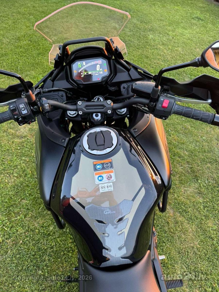 Green Kawasaki Versys 2023 in Tallinn, with an engine capacity of 0.65 L and mileage of 7 thousand km for 7300 €, photo 5 on AUTOMOTO.COM.LV