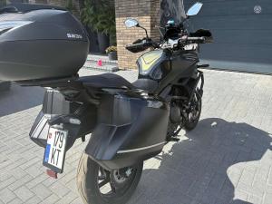 Green Kawasaki Versys 2023 in Plunge, with an engine capacity of 0.65 L and mileage of 9 thousand km for 7490 €, photo 7 on AUTOMOTO.COM.LV