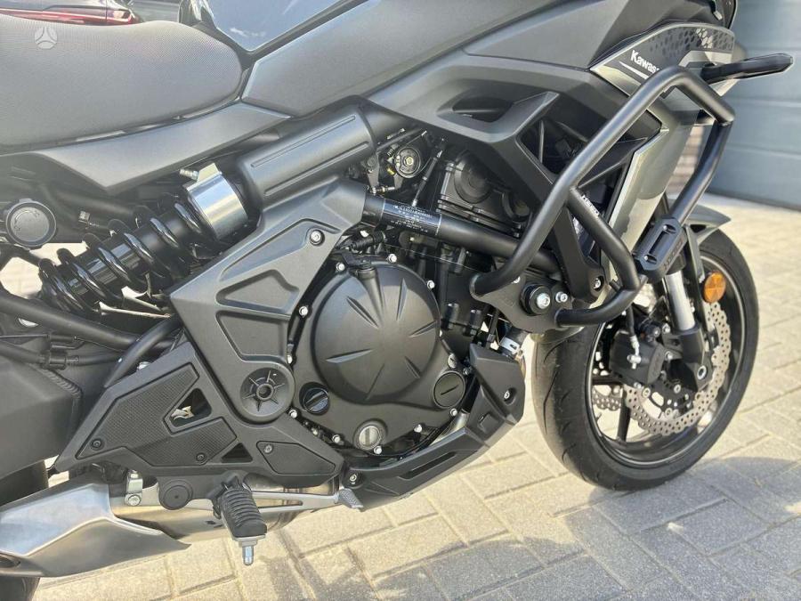 Green Kawasaki Versys 2023 in Plunge, with an engine capacity of 0.65 L and mileage of 9 thousand km for 7490 €, photo 14 on AUTOMOTO.COM.LV