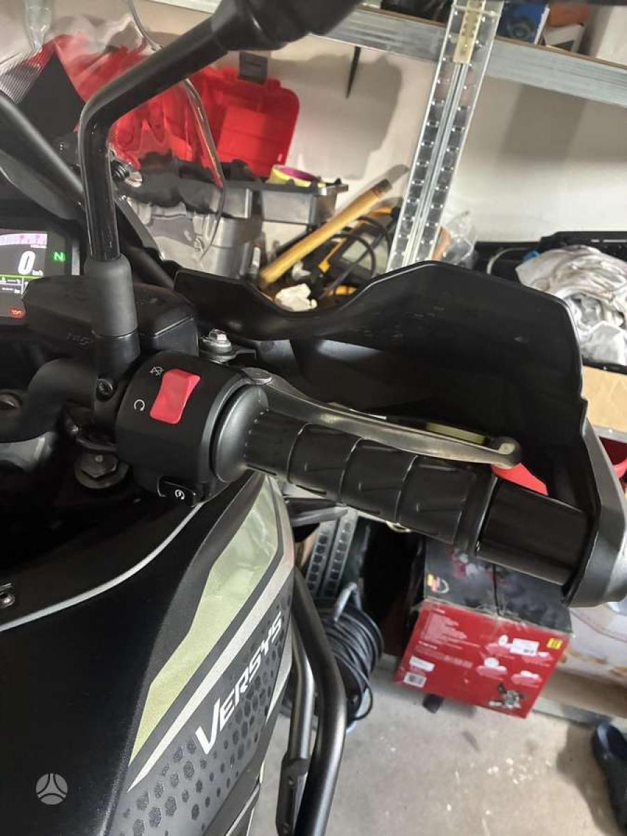Green Kawasaki Versys 2023 in Plunge, with an engine capacity of 0.65 L and mileage of 9 thousand km for 7490 €, photo 17 on AUTOMOTO.COM.LV