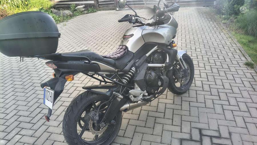 Grey Kawasaki Versys 2007 in Vilnius, with an engine capacity of 0.65 L and mileage of 118 thousand km for 2300 €, photo 5 on AUTOMOTO.COM.LV