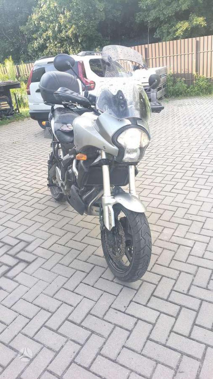 Grey Kawasaki Versys 2007 in Vilnius, with an engine capacity of 0.65 L and mileage of 118 thousand km for 2300 €, photo 6 on AUTOMOTO.COM.LV