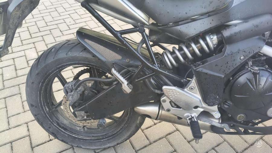 Grey Kawasaki Versys 2007 in Vilnius, with an engine capacity of 0.65 L and mileage of 118 thousand km for 2300 €, photo 11 on AUTOMOTO.COM.LV