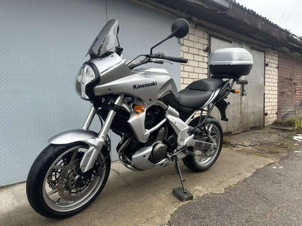 Grey Kawasaki Versys 2007 in Birstonas, with an engine capacity of 0.65 L and mileage of 45 thousand km for 2999 €, photo 2 on AUTOMOTO.COM.LV