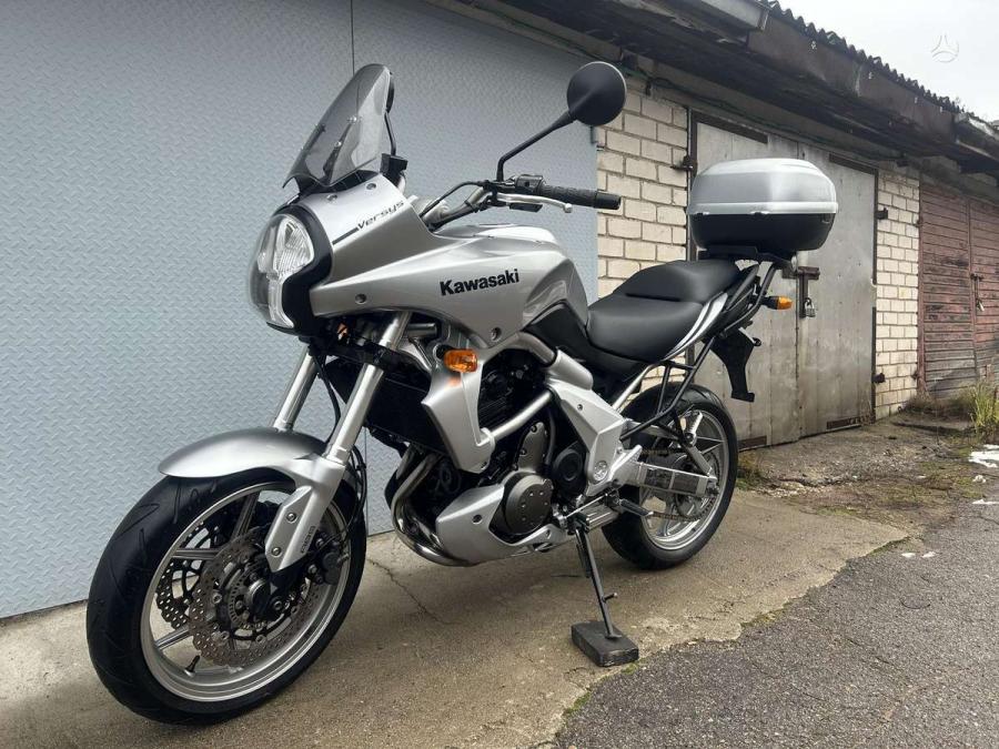 Grey Kawasaki Versys 2007 in Birstonas, with an engine capacity of 0.65 L and mileage of 45 thousand km for 2999 €, photo 3 on AUTOMOTO.COM.LV