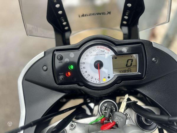 Grey Kawasaki Versys 2007 in Birstonas, with an engine capacity of 0.65 L and mileage of 45 thousand km for 2999 €, photo 7 on AUTOMOTO.COM.LV