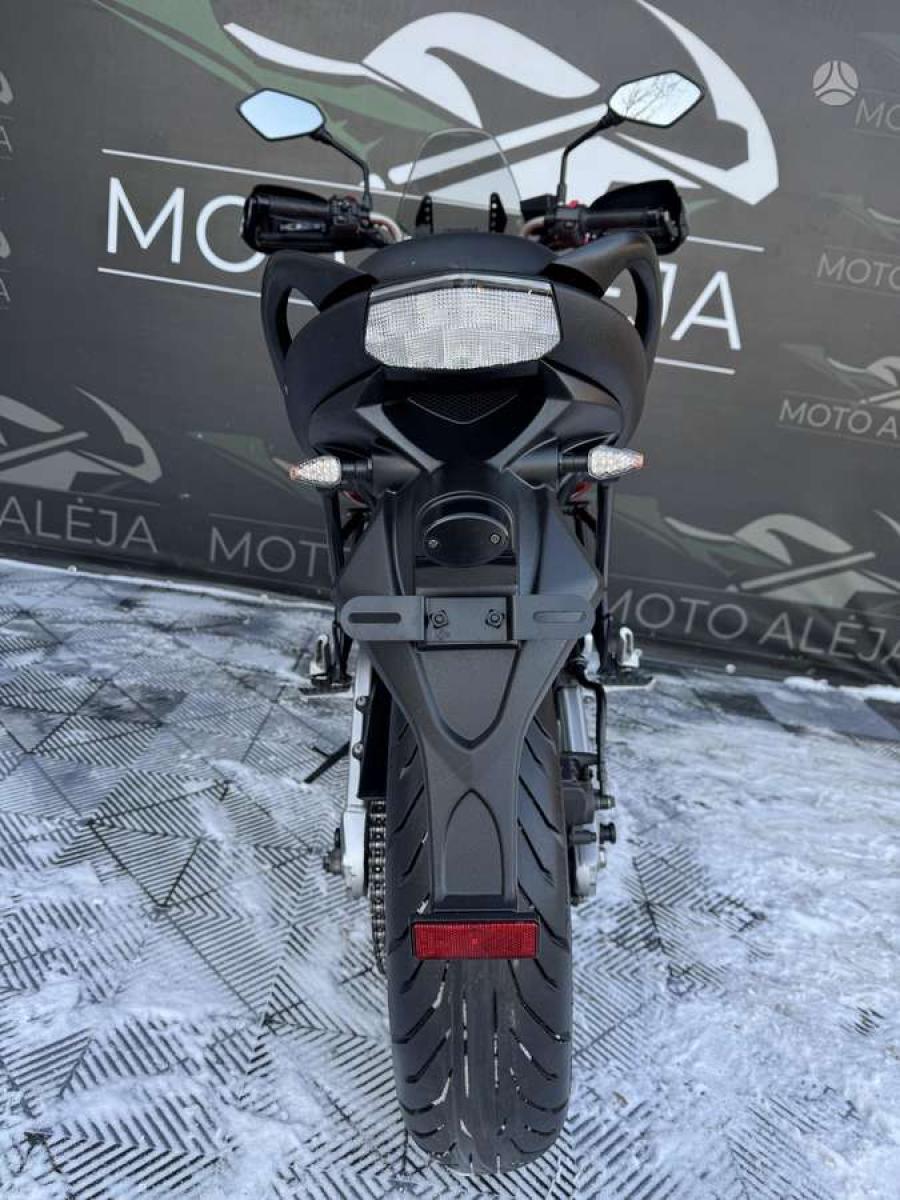 Kawasaki Versys 2006 Prienai, ar dzinēja tilpumu 0.65 L un nobraukumu 31 tūkst. km par 3000 €, foto 7 vietnē AUTOMOTO.COM.LV