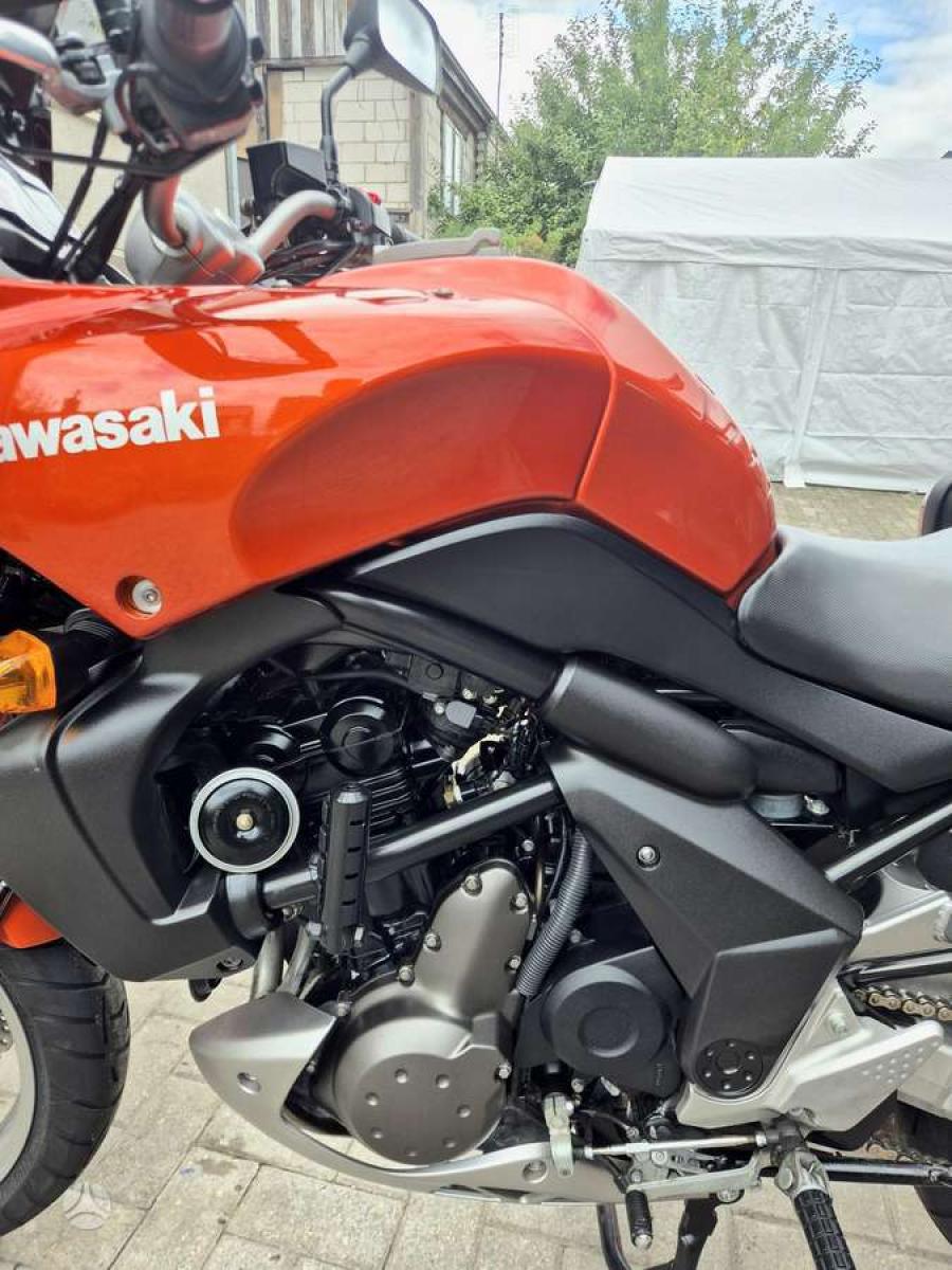 Kawasaki Versys 2007 Prienai, ar dzinēja tilpumu 0.65 L un nobraukumu 54 tūkst. km par 2950 €, foto 18 vietnē AUTOMOTO.COM.LV