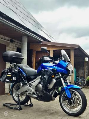Kawasaki Versys 2008 Prienai, ar dzinēja tilpumu 0.65 L un nobraukumu 48 tūkst. km par 2950 €, foto  vietnē AUTOMOTO.COM.LV