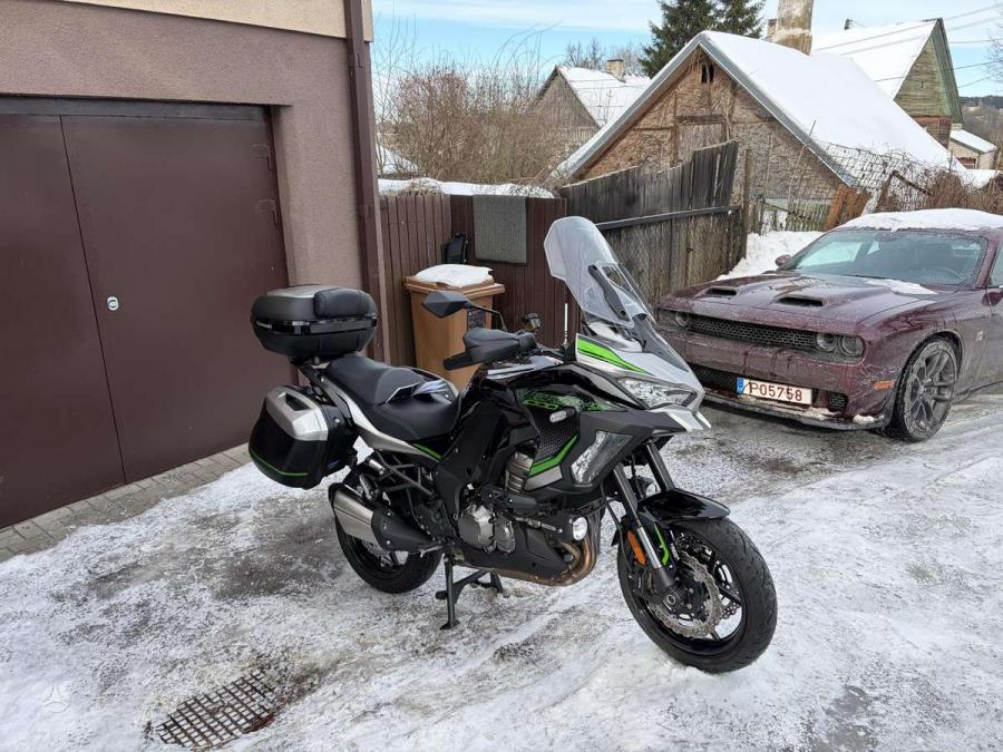 Kawasaki Versys 2025 Viļņa, ar dzinēja tilpumu 1.04 L un nobraukumu 107 tūkst. km par 11800 €, foto 1 vietnē AUTOMOTO.COM.LV
