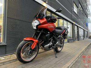 Oranžs Kawasaki Versys 2007 Rīga, ar dzinēja tilpumu 0.65 L un nobraukumu 45 tūkst. km par 2999 €, foto  vietnē AUTOMOTO.COM.LV