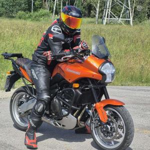 Red Kawasaki Versys 2007 in Kaunas, with an engine capacity of 0.65 L and mileage of 47 thousand km for 3100 €, photo  on AUTOMOTO.COM.LV