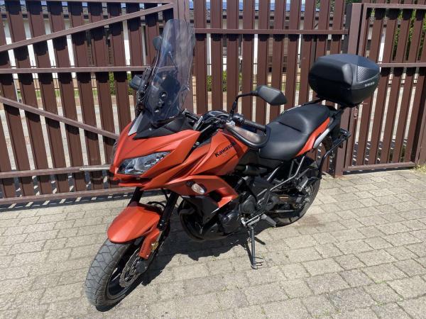Красный Кавасаки Versys 2016 в Вильнюс, объемом двигателя 0.65 л и пробегом 28 тыс. км за 4900 €, фото 1 на AUTOMOTO.COM.LV