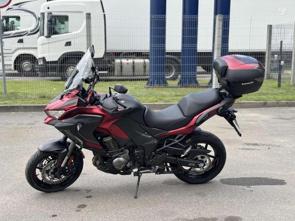 Red Kawasaki Versys 2024 in Vilnius, with an engine capacity of 1.04 L and mileage of 12 thousand km for 11900 €, photo 3 on AUTOMOTO.COM.LV