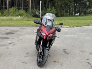 Red Kawasaki Versys 2024 in Vilnius, with an engine capacity of 1.04 L and mileage of 12 thousand km for 11900 €, photo 9 on AUTOMOTO.COM.LV