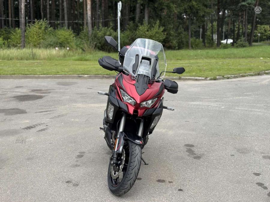 Red Kawasaki Versys 2024 in Vilnius, with an engine capacity of 1.04 L and mileage of 12 thousand km for 11900 €, photo 9 on AUTOMOTO.COM.LV